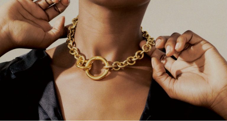 Modernos e innovadores accesorios femeninos - AIDO